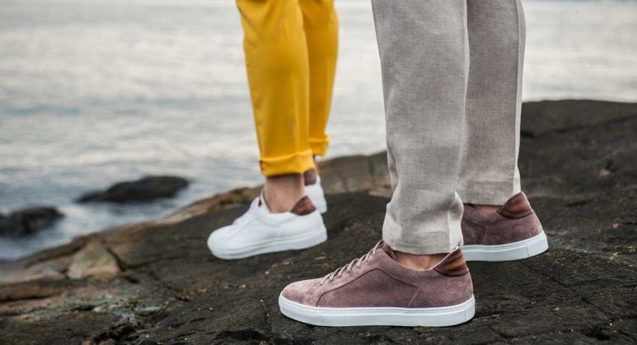 What is the average foot size for Men in the US?